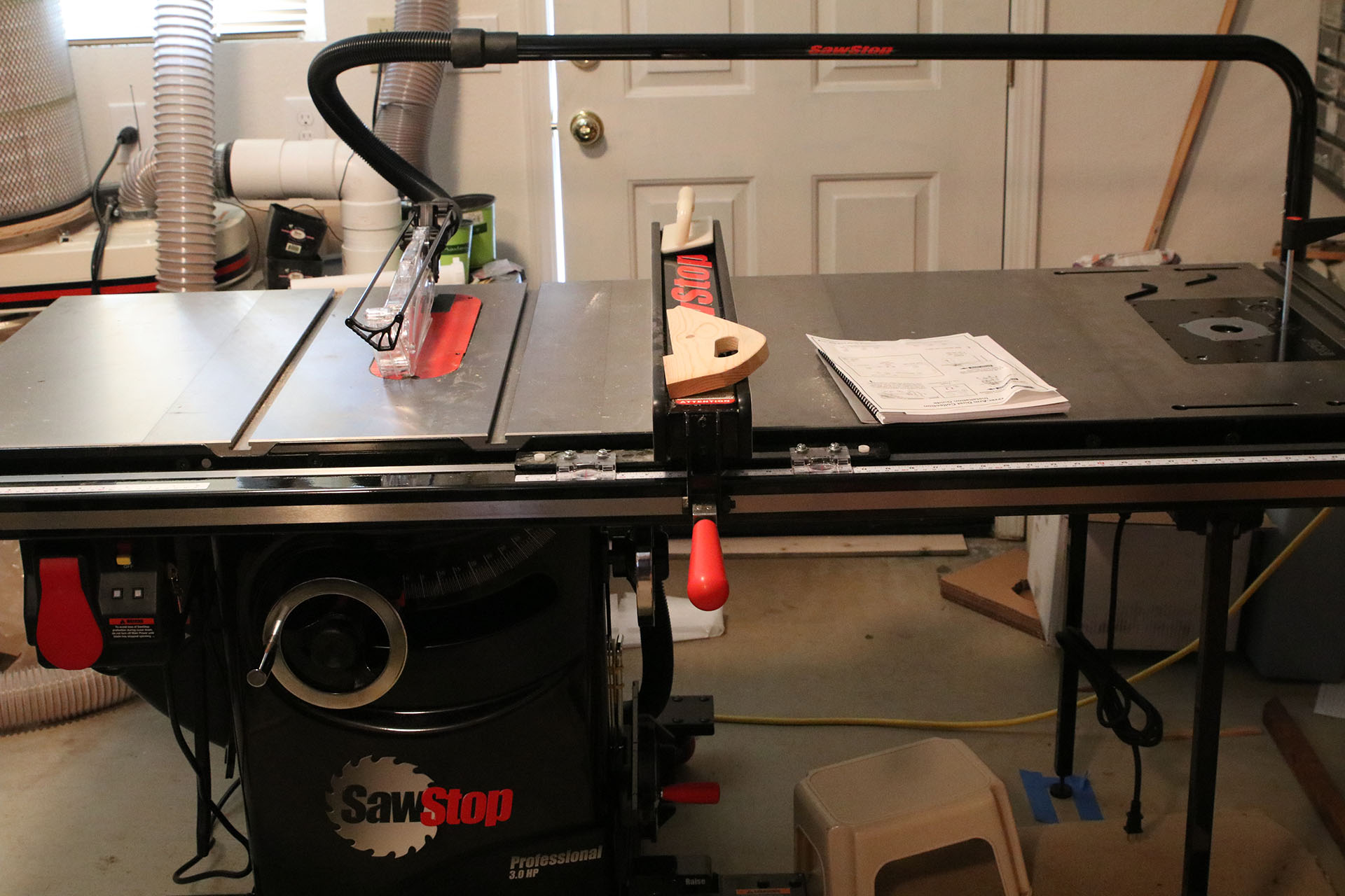 SawStop built in router table - AstroSteve's Woodworking